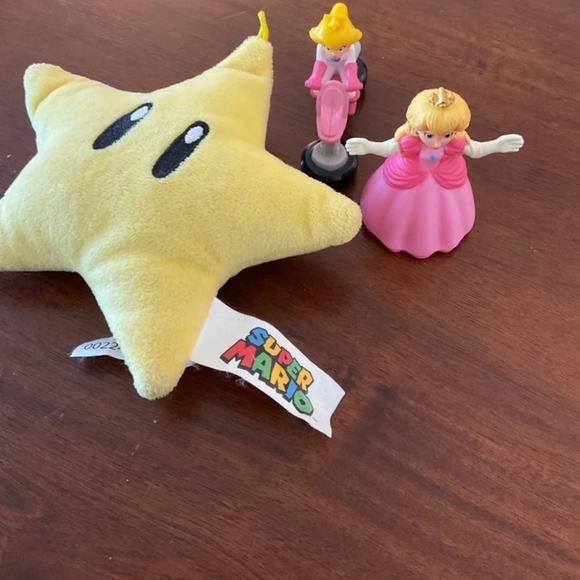 Nintendo | Toys | Nintendo Super Mario Yellow Star Plush | Poshmark
